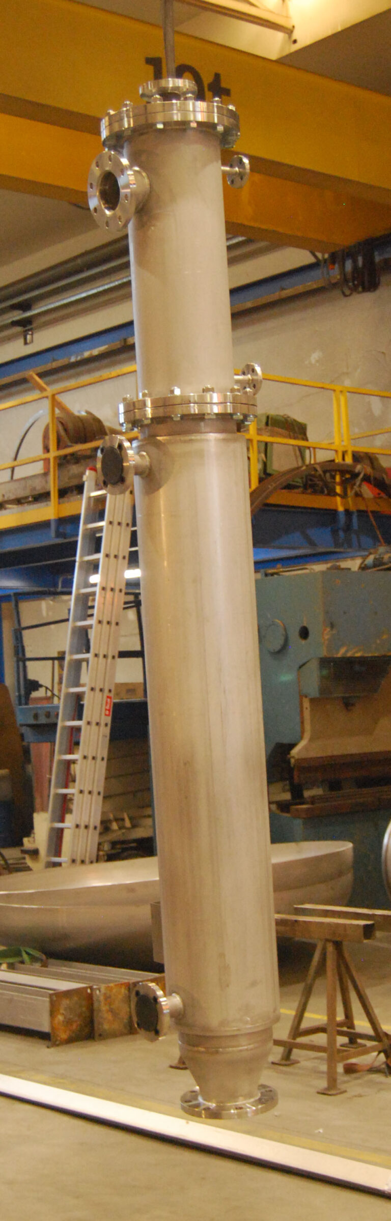DISTILLATION COLUMN IN STAINLESS STEEL 1.4404 (316L) - Caldereria Teruel
